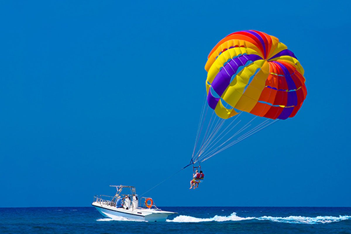 4 Top Reasons to Try Parasailing Destin - Pelican Adventures